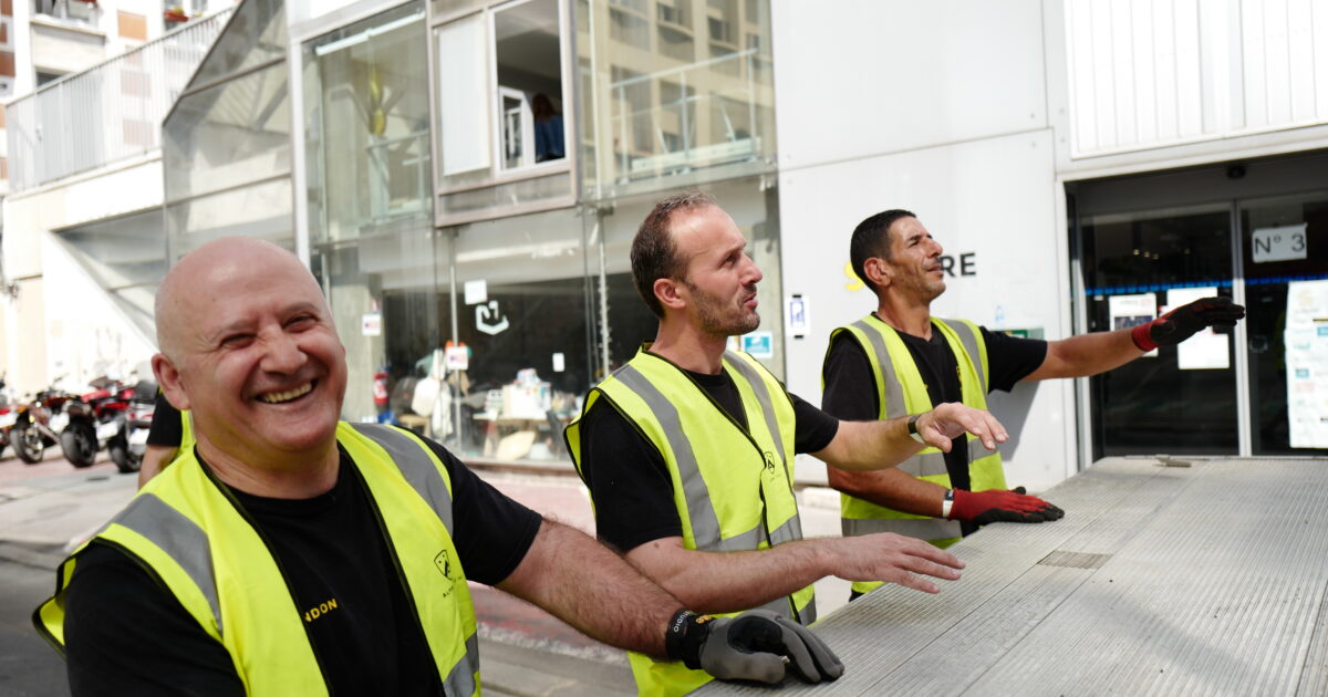 5 Tips for Building a Successful Event Crew Team | Alpha Crew